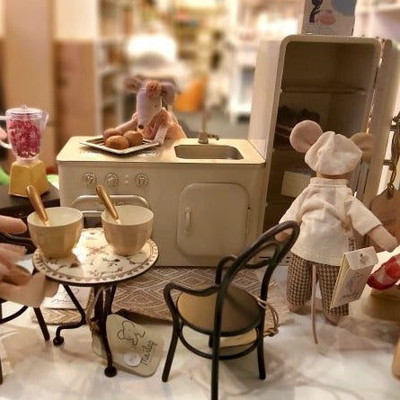 Maileg KÜCHE Puppenküche im Retro Look | Miniatur Kitchen Metall ...